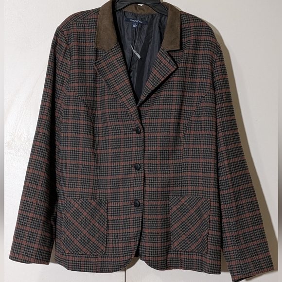 Chadwicks | Jackets & Coats | Chadwicks Plaid Blazer Womens Shoulder ...